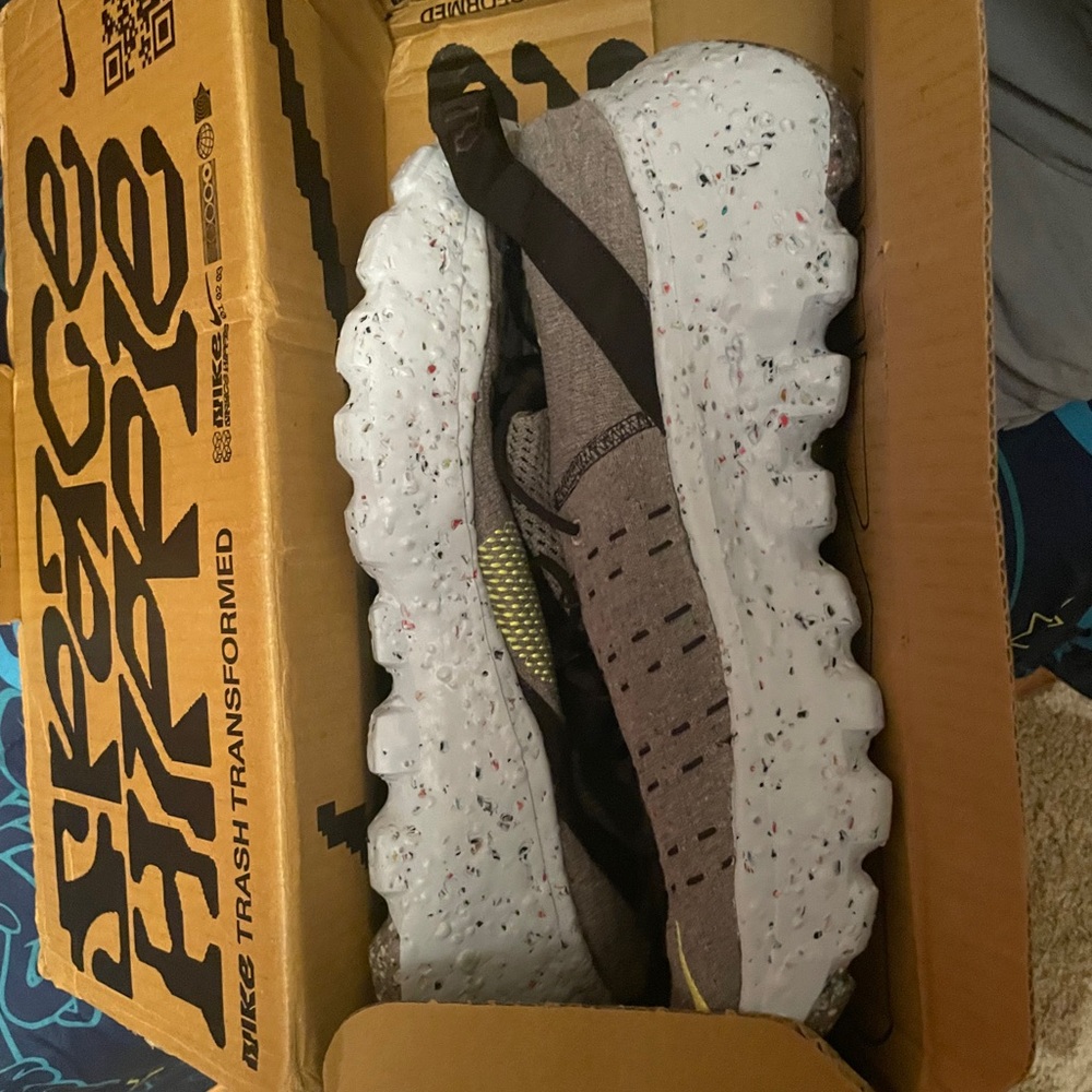 Nike Trash Transformed - Gem